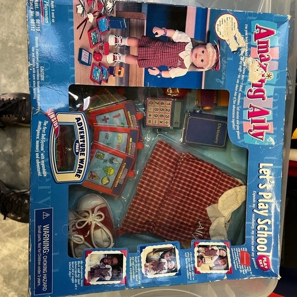 Hasbro | Toys | Nib 200 Playmates Amazing Ally Doll Lets Play School ...